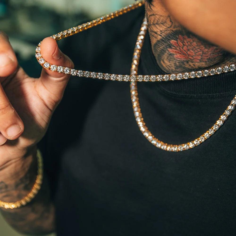 Behind the Design: Crafting Men’s 18k Gold Jewelry at Hommes Oro
