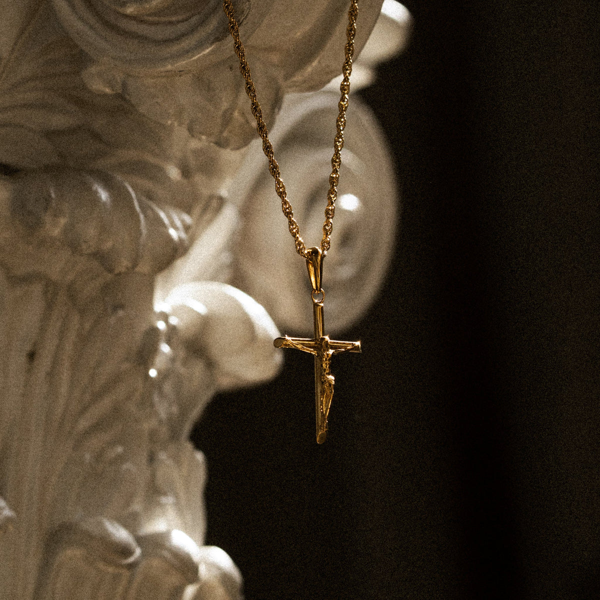The Meaning Behind Jesus Pendants in Gold